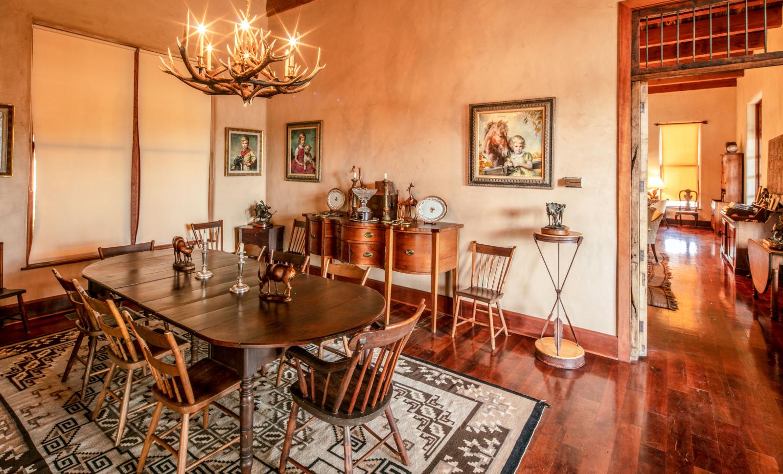 Silverbrook-Pecan Bayou Ranch | Chas S. Middleton