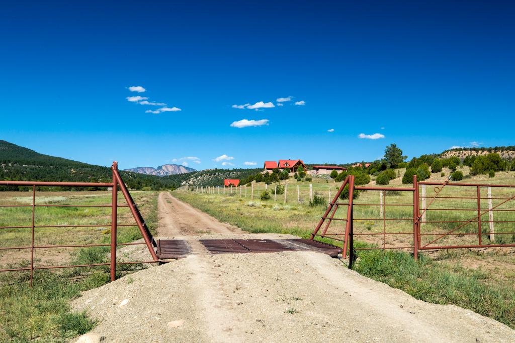 La Bonita Ranch | Chas S. Middleton